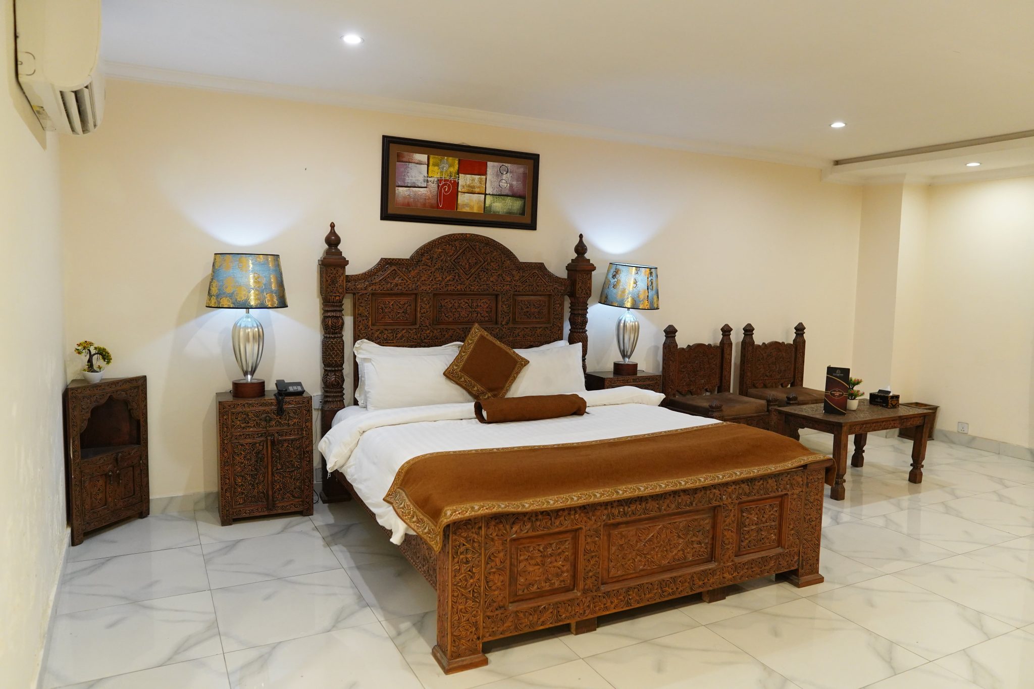 Booking – Grand Millennium Hotel